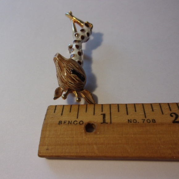 Jewelry | Vintage Giraffe Enameled Brooch Pin | Poshmark
